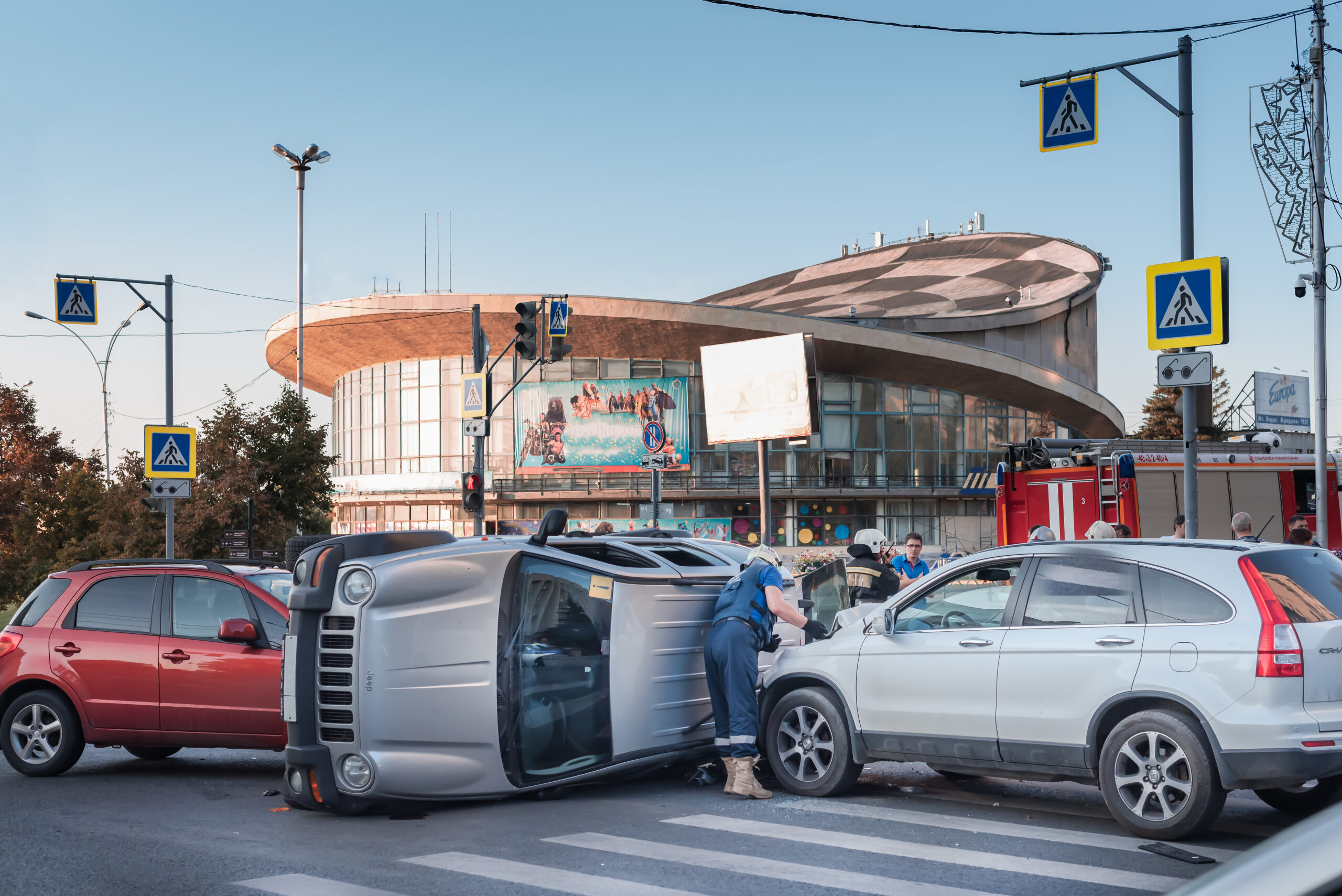 3-Car Accident Scenarios: Who’s at Fault? Who Pays?